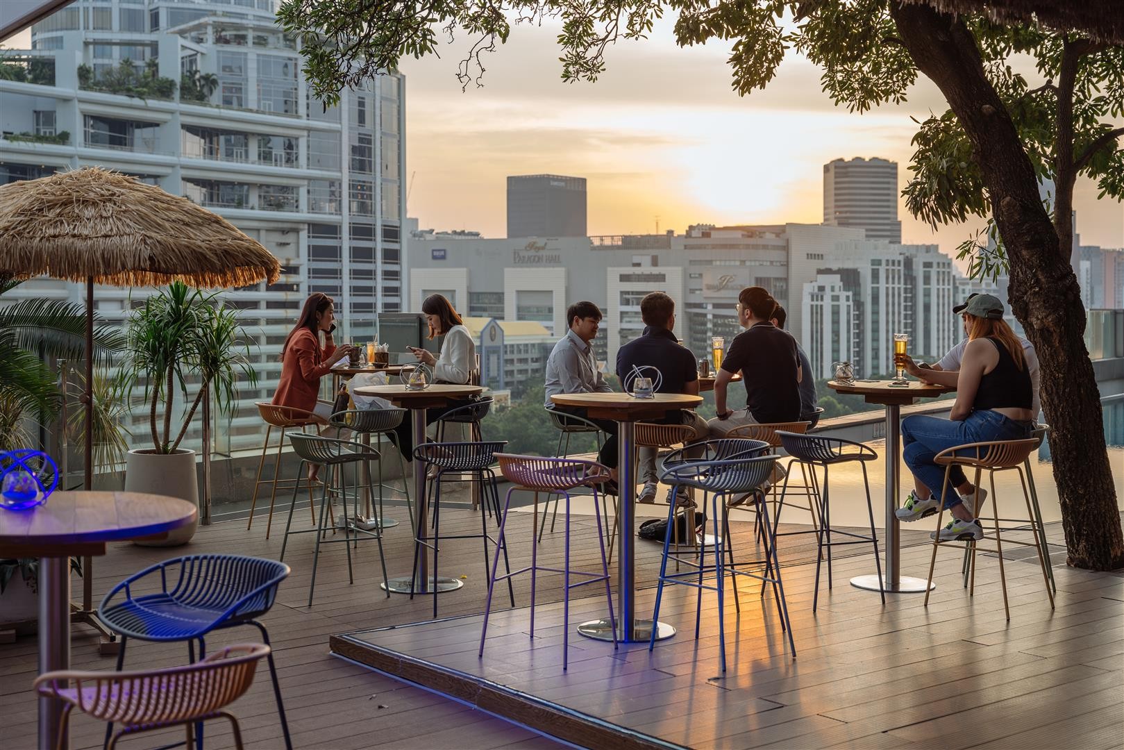 VIEW ROOFTOP BAR BANGKOK | Novotel Bangkok Platinum